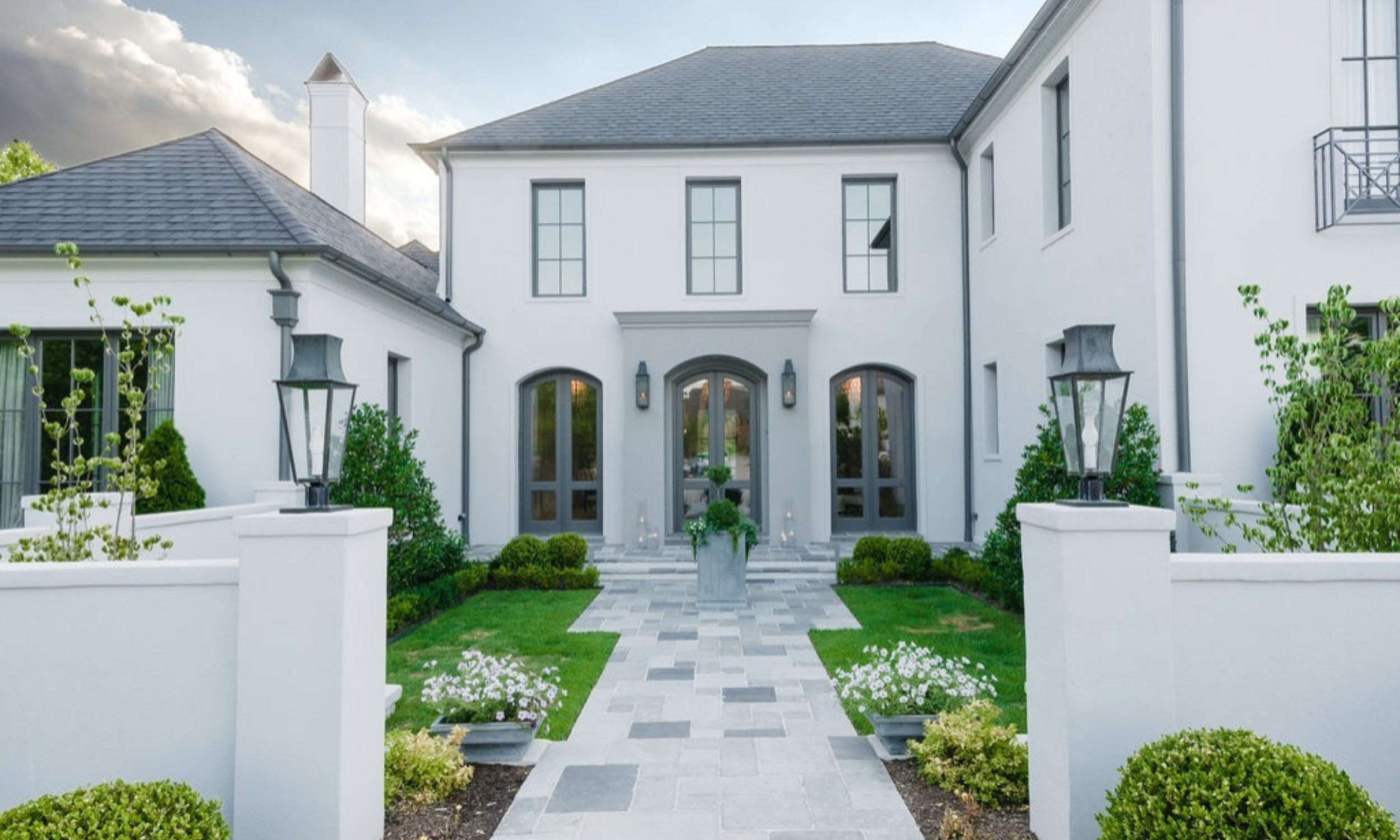 6155 Chapelle Cir W, Memphis, TN - Luxury Home by Ken Garland